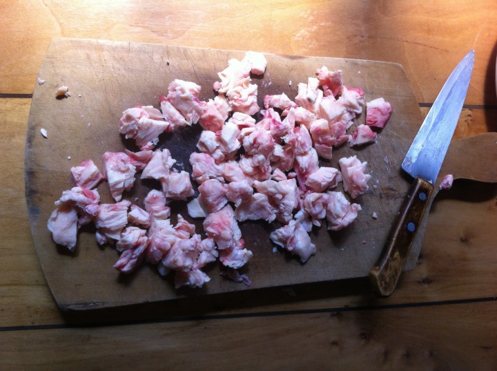 Cómo derretir y hacer tu propio cebo – Sencillamente Paleo